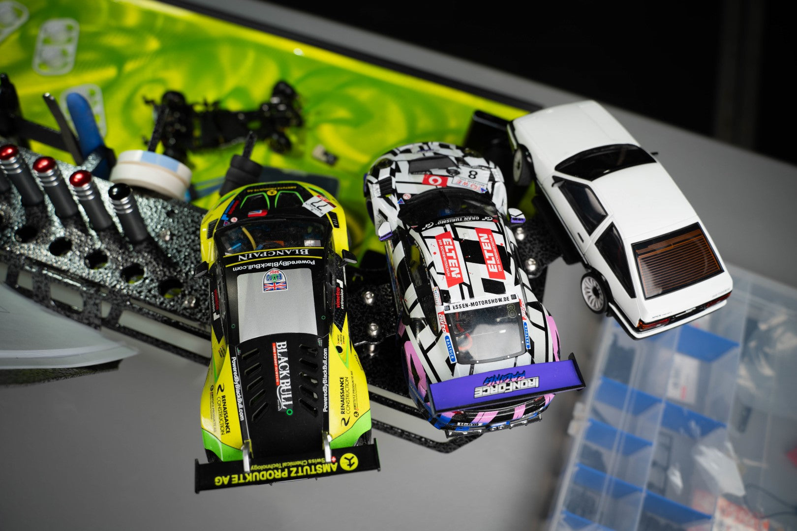 Field Bench - 1/28 Scale RC Pit Workstation for Kyosho Mini Z and Simi ...